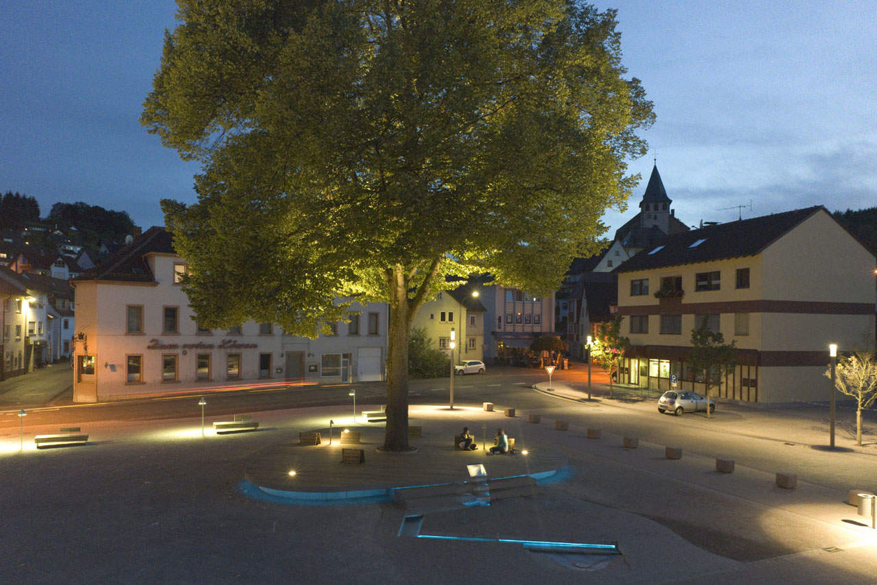 Marktplatz in Frammersbach – HOLL | WIEDEN | PARTNERSCHAFT
